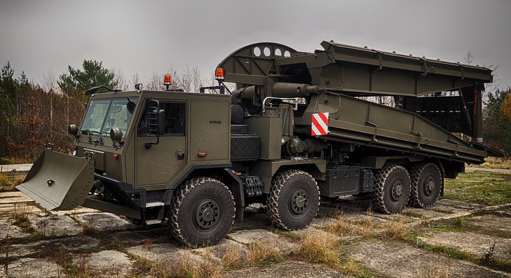 Contemporary bridge and pontoon systems – modernization options for the ...